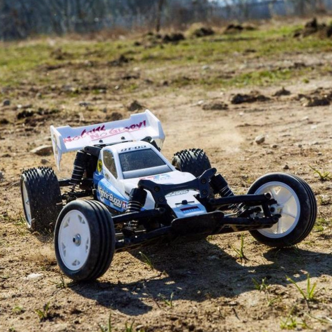 Tamiya Kit Buggy Neo Fighter DT03 1/10 + radio servo accu - à monter